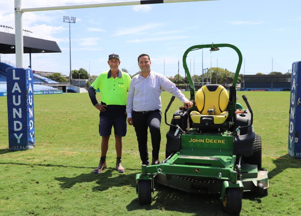 Long-serving greenkeeper ready to let the dogs out - Australian Seniors ...